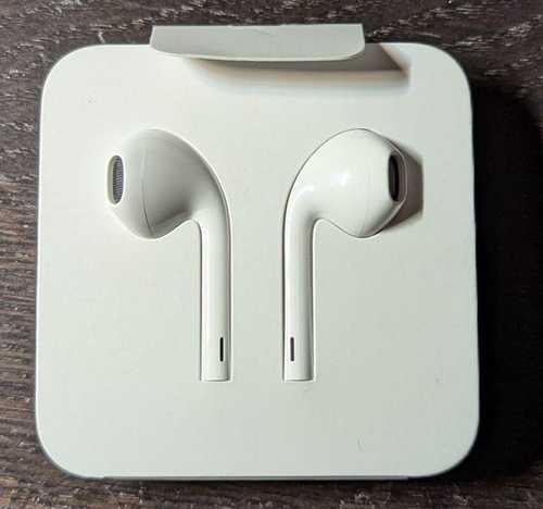 Наушники Apple earpods lightning новые