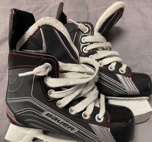 Хоккейные коньки bauer x200, р.12 (31)