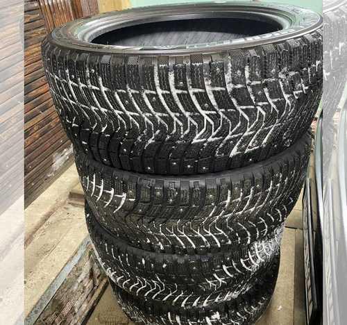 Michelin Latitude X-Ice North 3 255/45 R19 104H