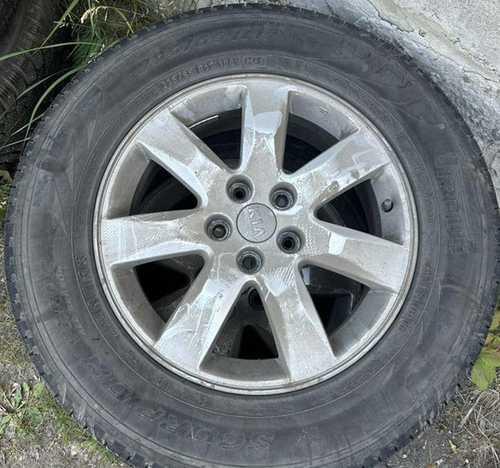 Hankook AH11 235/65 R17