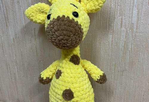 Жираф вязанная игрушка