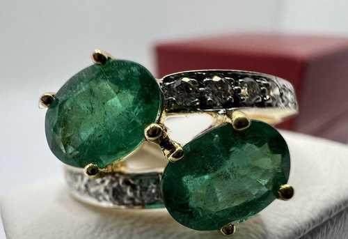 Золотое кольцо с изумрудом и бриллиантами 750(18К)