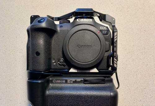 Canon EOS R7 body