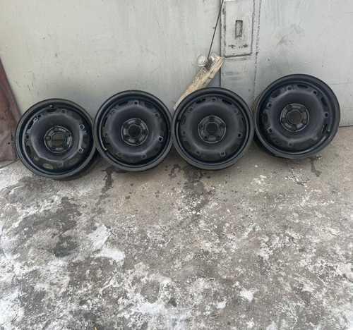 Диски r14 штамповка