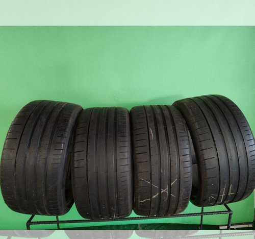 Pirelli P Zero PZ4 285/30 R22