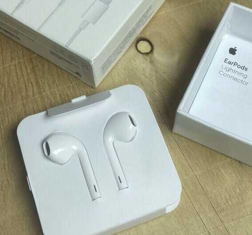 Наушники apple earpods с разъемом lightning