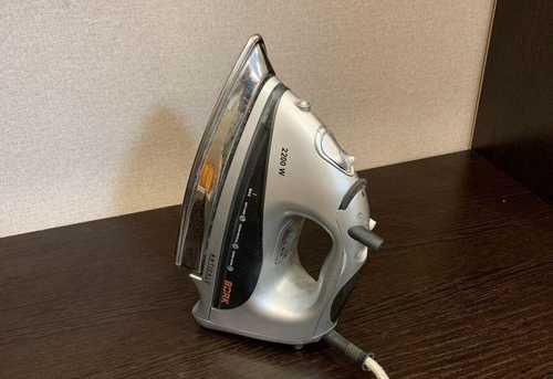 Утюг Bork 2200 W