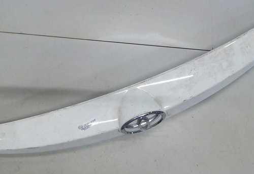 Накладка крышки багажника Toyota Auris E18 2012, 2