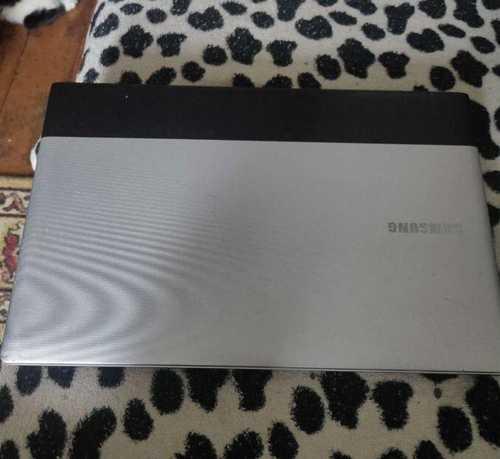 Ноутбук Samsung rv515
