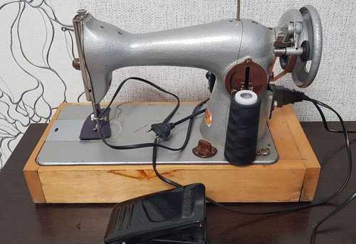 Швейная машина бу с электроприводом