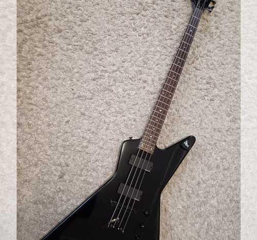 Dean z tour bass