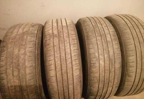 Kumho Solus SA01 Plus 215/60 R17