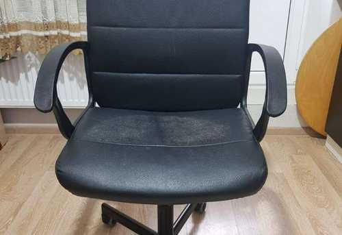 Компьютерное кресло(кожаный)