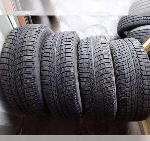 Michelin X-Ice XI3 215/65 R16 102T