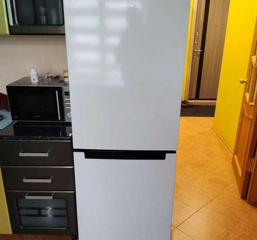 Холодильник indesit