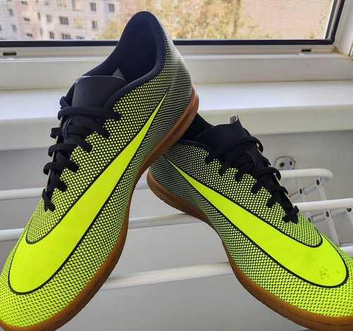 Футзалки Nike Bravatax II IC 43
