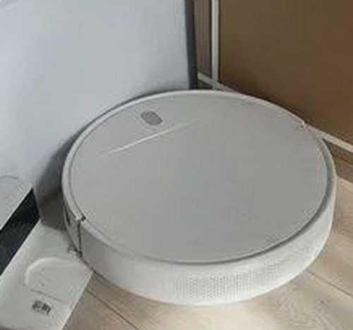 Робот пылесос Xiaomi MI Robot Vacuum-Mop Essential