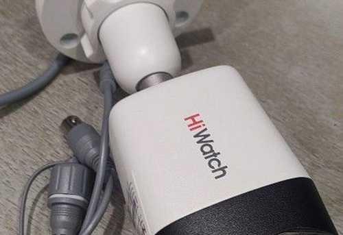 Видеокамера HiWatch DS-T500A(B) (2,8mm) +микрофон