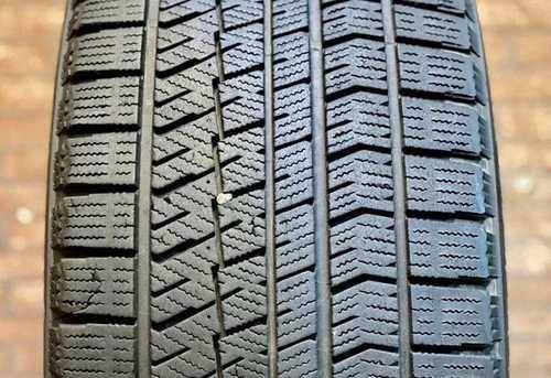 Bridgestone Blizzak VRX2 245/45 R18