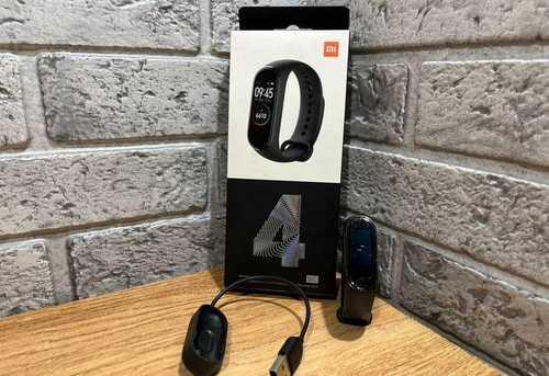 Фитнес-браслет Xiaomi Mi SMART Band 4