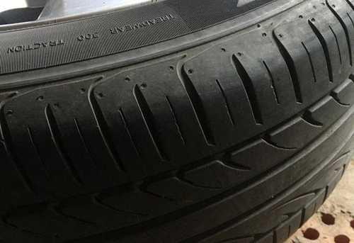 Accelera 651 215/60 R16