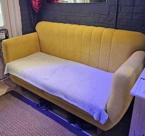 Диванчик б/у