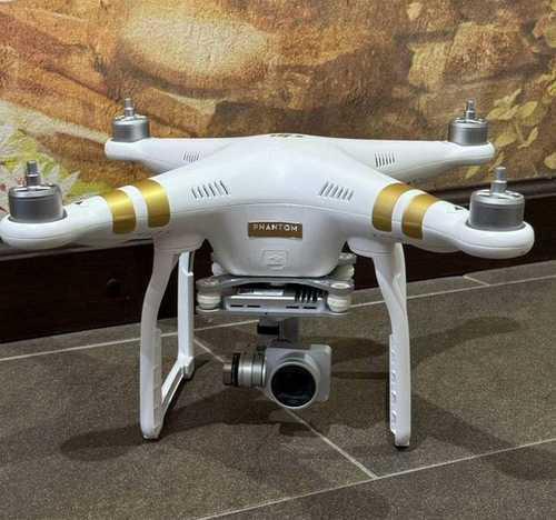 Квадрокоптер DJI Phantom 3 Professional