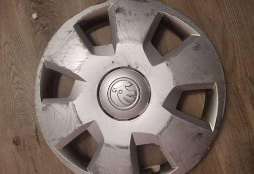 Колпак на колесо r15 Skoda Octavia A7