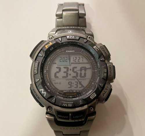 Наручные часы casio Pro trek