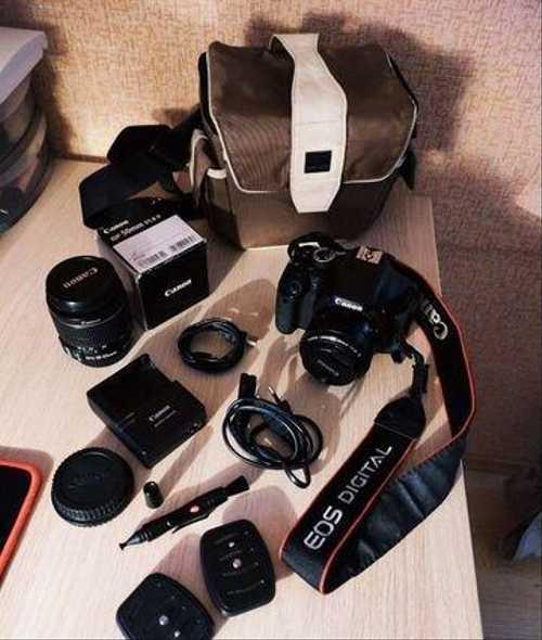 Зеркальный фотоаппарат Canon 600d (комплект)