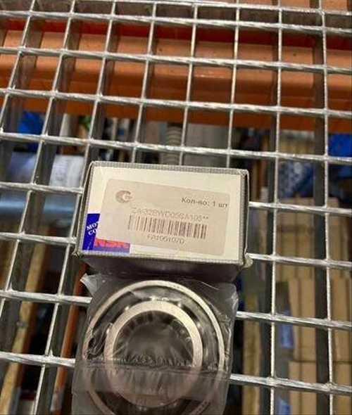 Подшипник передней ступицы ZA32BWD05CA105 NSK