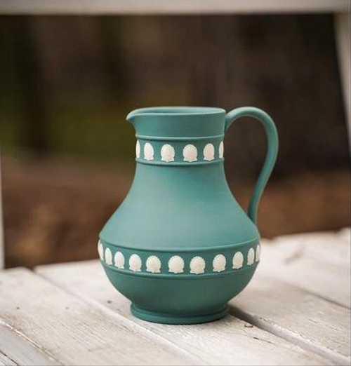 Wedgwood кувшин зеленый с ракушками, Англия