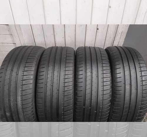 Michelin Pilot Sport 3 235/45 R19 99W