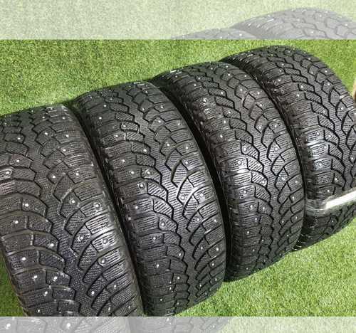 Bridgestone Blizzak Spike-01 235/55 R18 104T