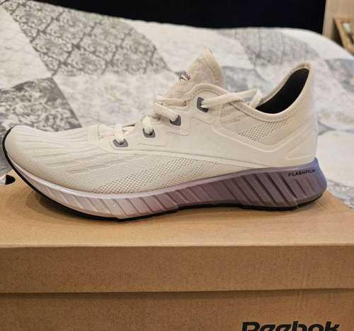 Кроссовки reebok женские