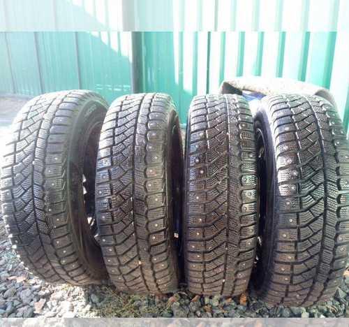 Viatti Brina Nordico V-522 185/65 R15 88T