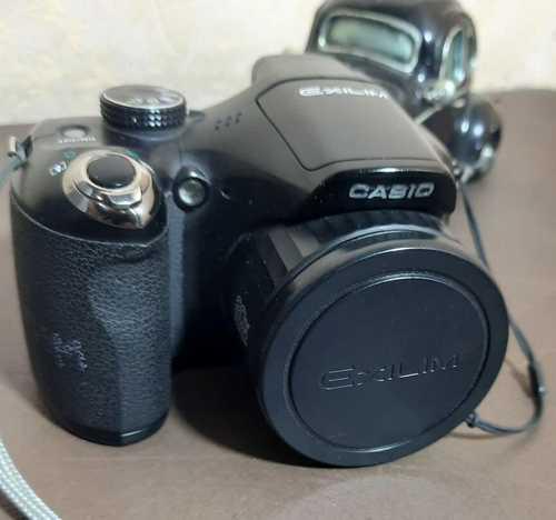 Фотоаппарат Casio Exilim EX-FH20