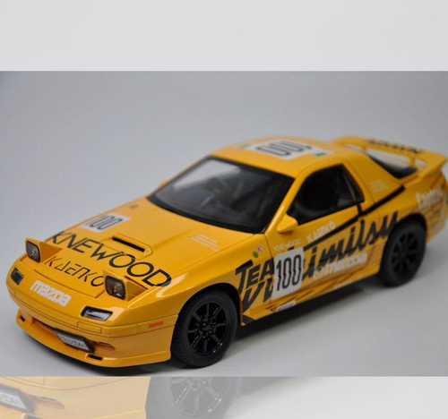 Модель авто Mazda Savanna RX-7 (FC3S) 1:24 металл