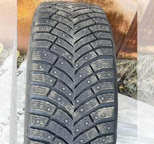 Michelin X-Ice North 4 235/45 R18