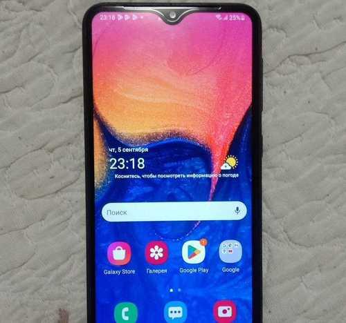 Samsung Galaxy A10, 2/32 ГБ