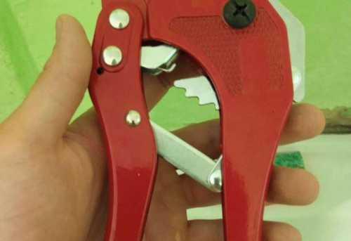 Ножницы для резки металопластиковых труб