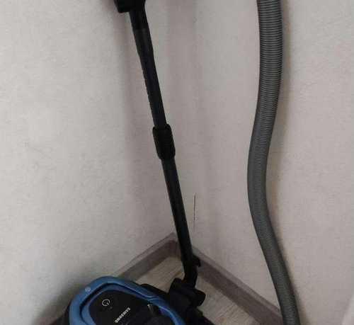 Пылесос с контейнером Samsung VC18M21C0VR/EV