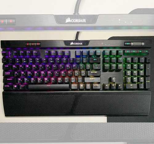 Механическая клавиатура Corsair K70 RGB mk2