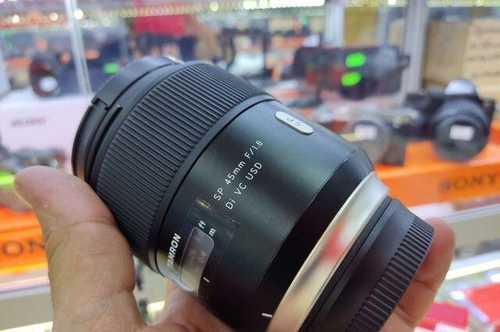 Tamron 45mm F/1.8 SP Di VC USD для Nikon витрина