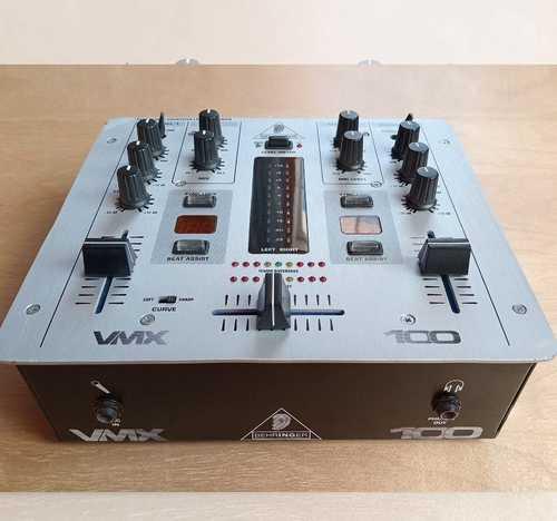 Микшерный пульт Behringer VMX100