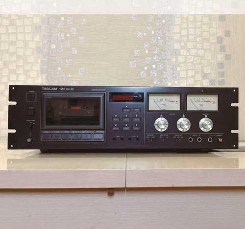 Кассетная дека Tascam 122 mk3