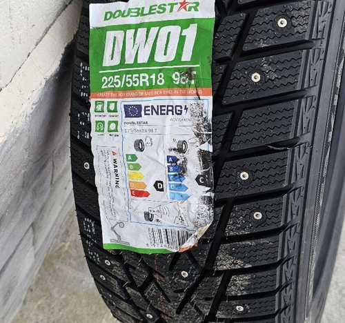 DoubleStar DW01 225/55 R18 98T