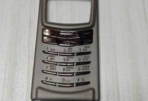 Передняя панель Nokia 8910