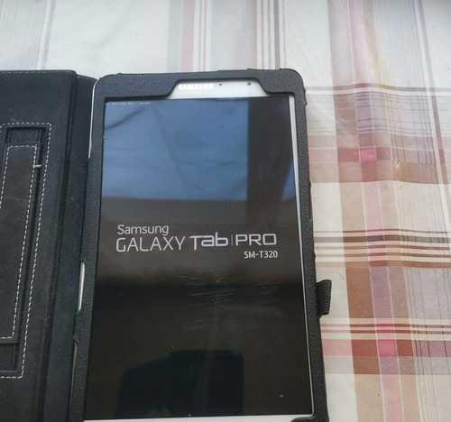 Планшет Samsung tab pro 8.4 (sm-t320)