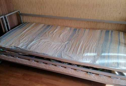 Двухъярусная кровать железная бу